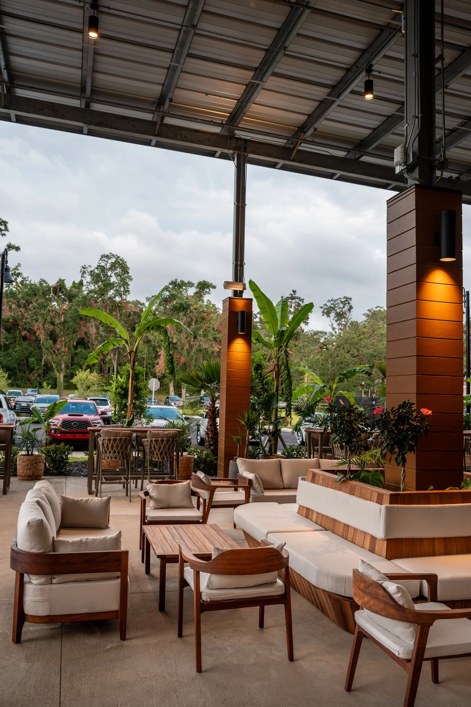 The Monroe - Modern American Cuisine in a Vibrant Atmosphere
