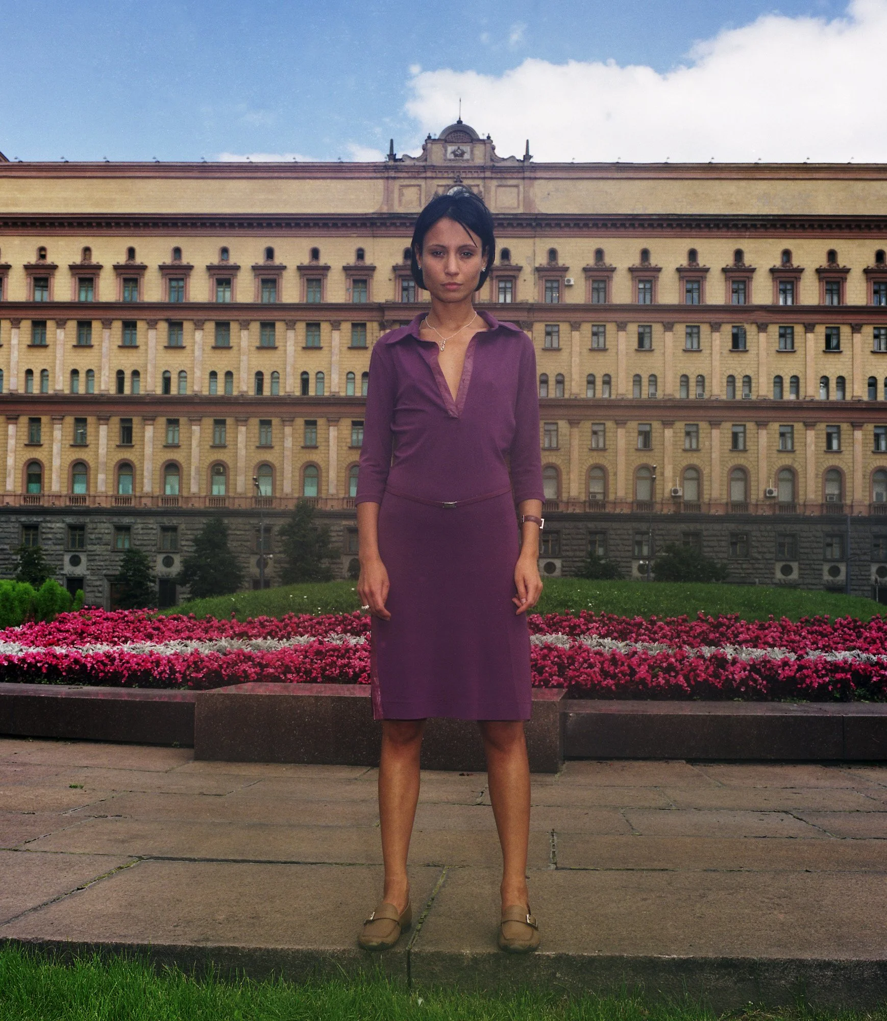 Moscow Girls, 2004 — Melanie Manchot