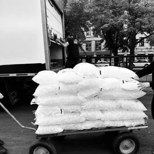 Bagged ice 30 lb | Order packaged Ice Now — ZIPPLO