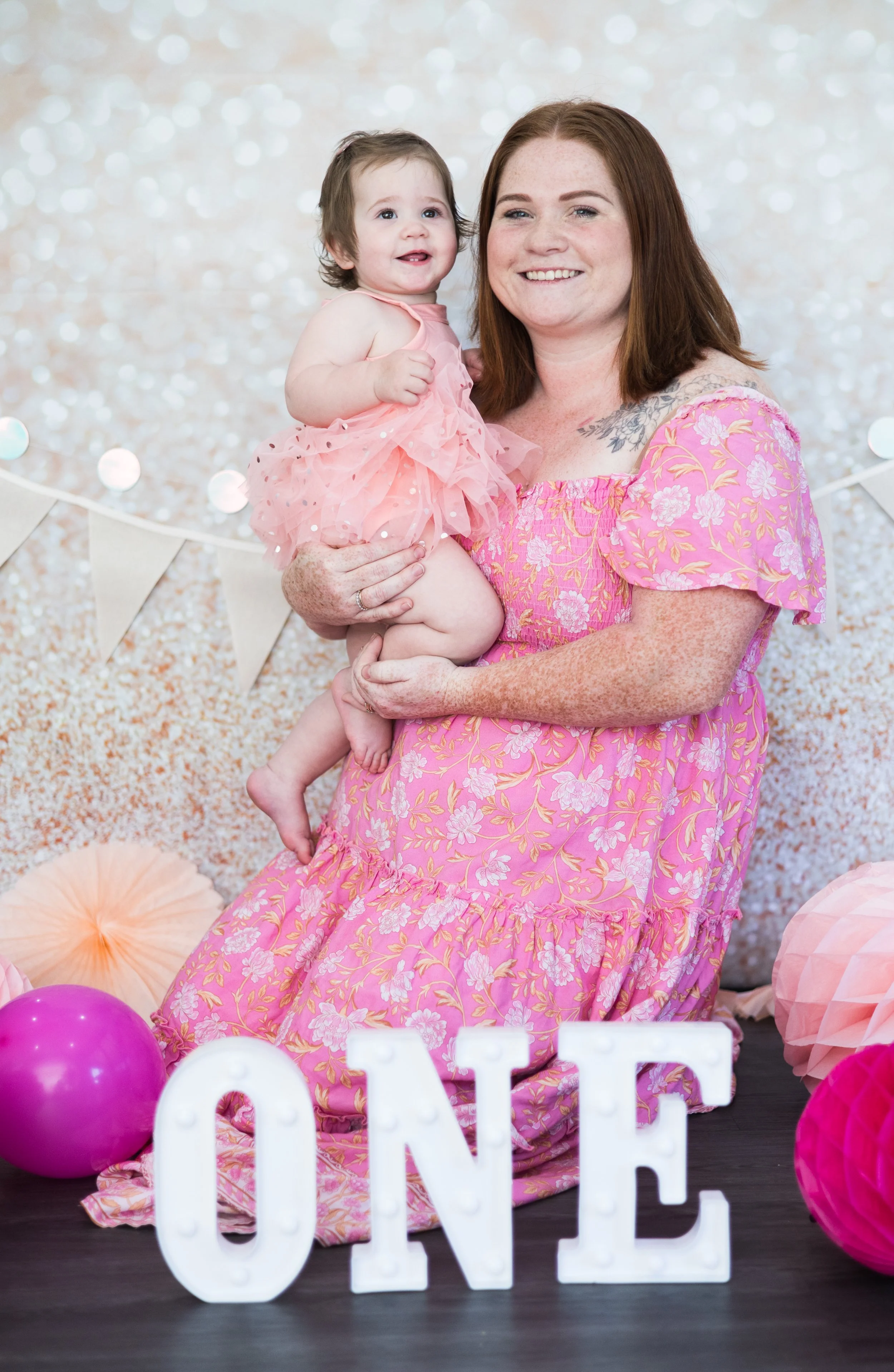 Capturing Precious Moments: McKenzie's First Birthday Photo Shoot — Kim ...
