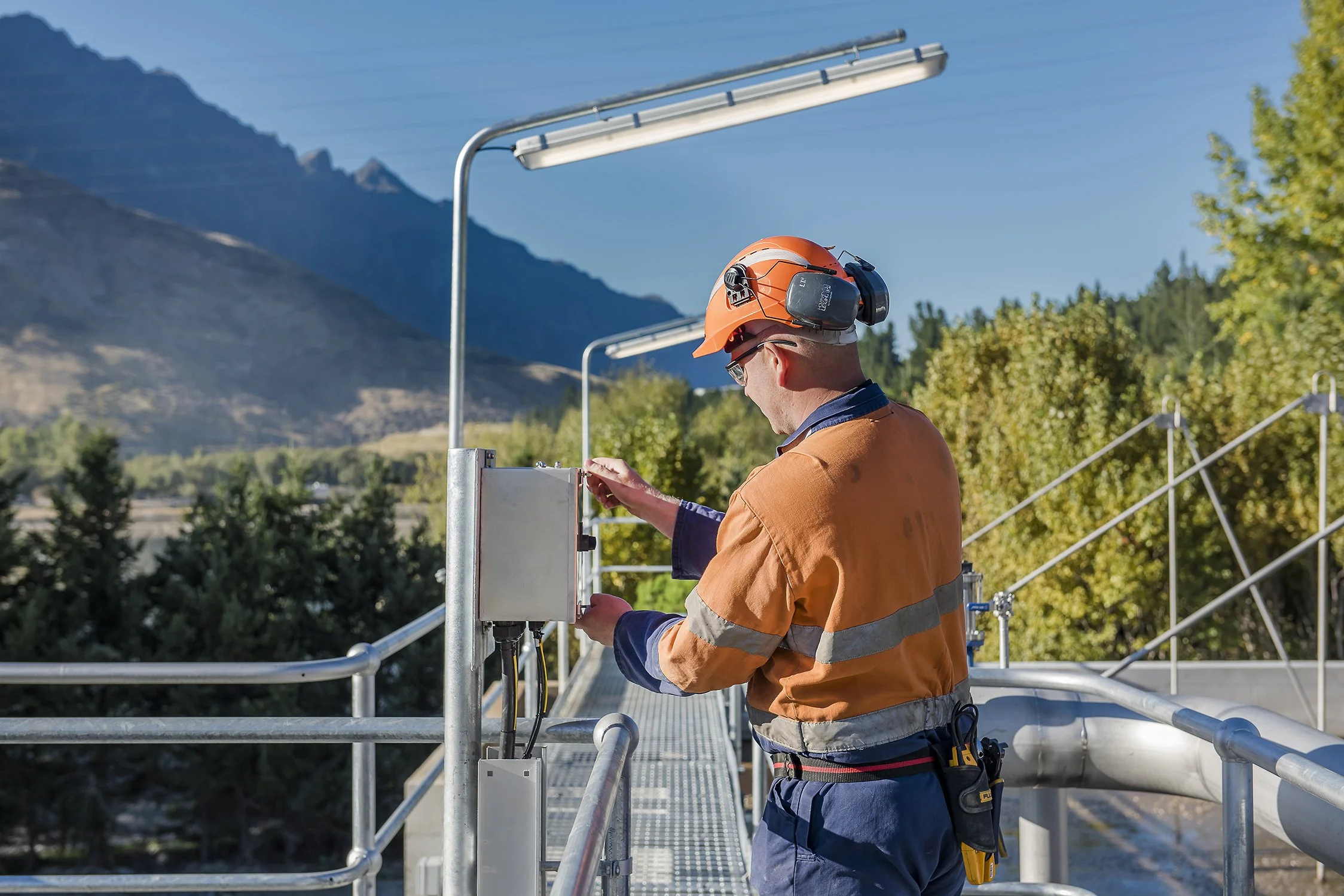 EIS | Engineering and industrial electrical specialists
