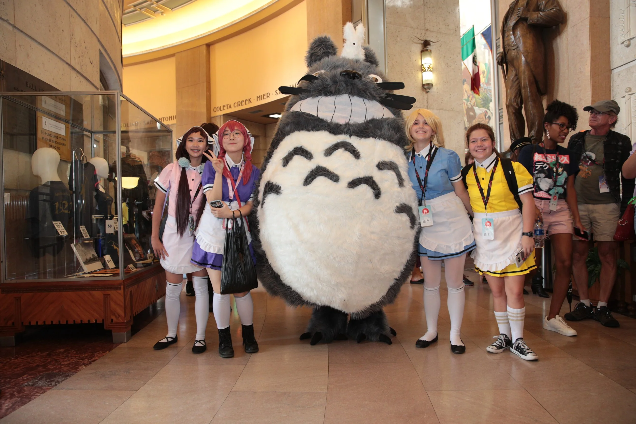 EXPLORE — A-Kon: Anime Unchained