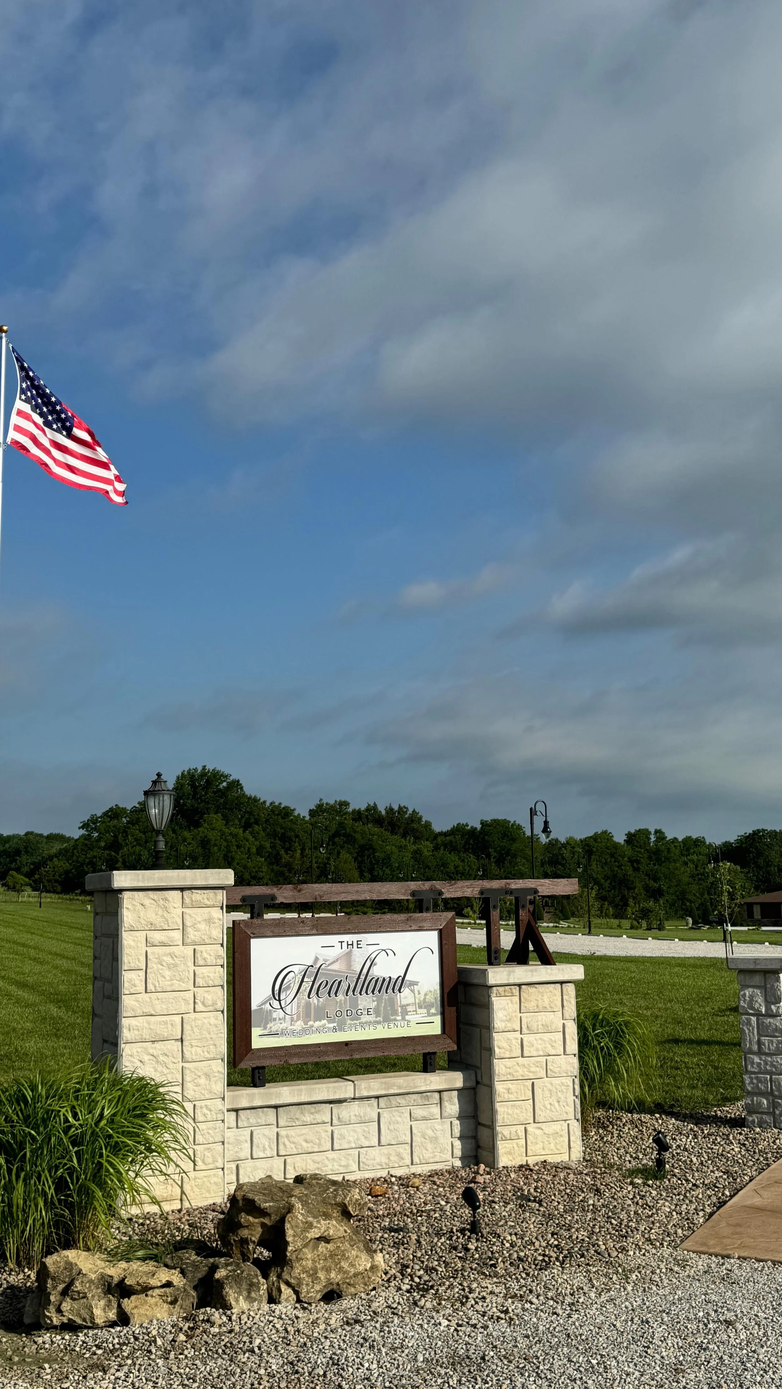 The Heartland Lodge | Kansas City, MO Area Wedding Venue