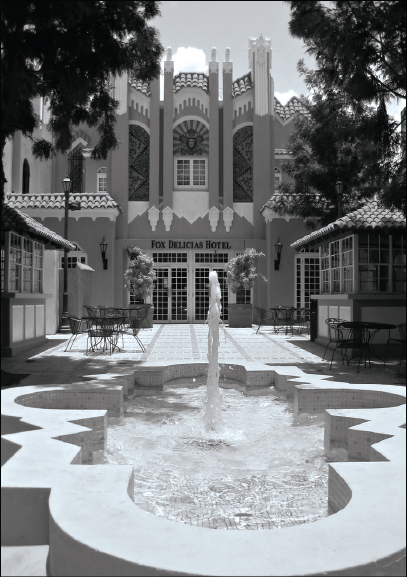 A beautiful an Iconic retro boutique Hotel right at the city's heart in ...