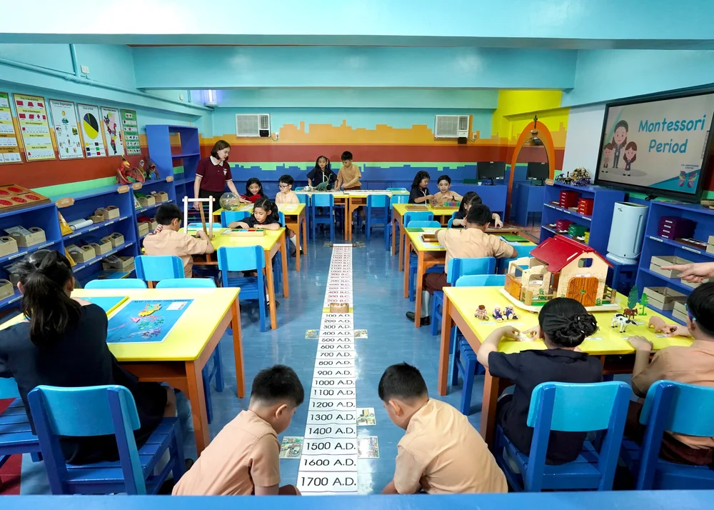 Grade School Primary — OB Montessori Center