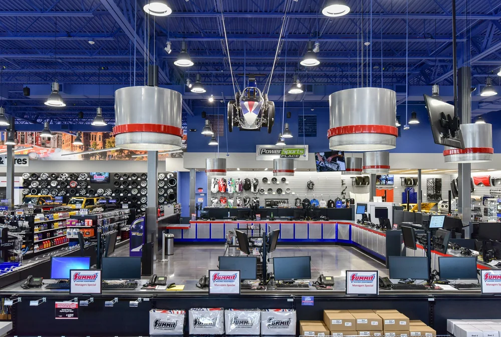 Summit Racing Equipment — Onyx Creative