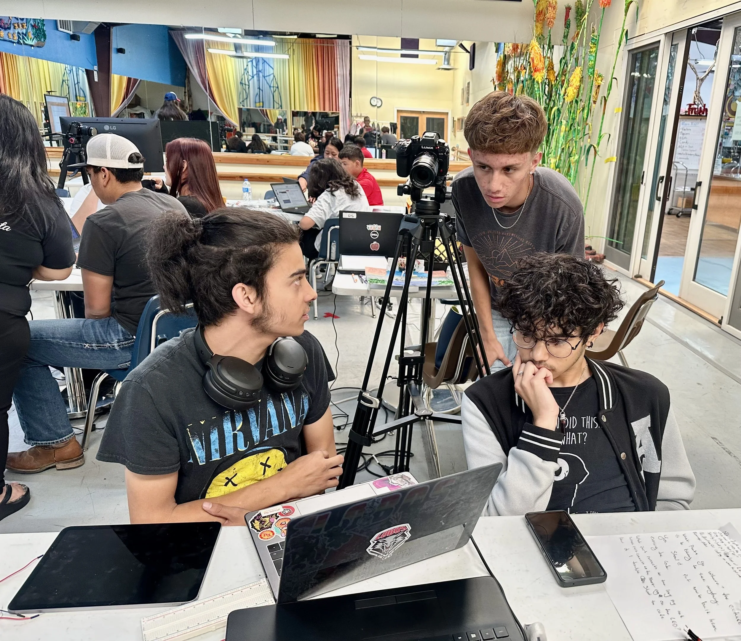 INTERNSHIPS + LEADERSHIP — Moving Arts Española