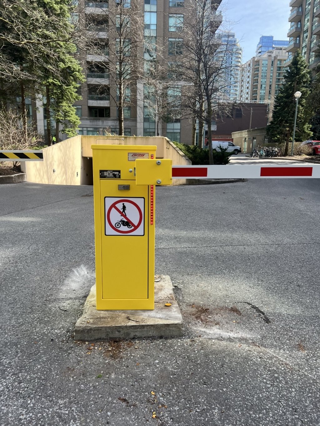 Liftmaster Commercial Garage Door Openers | Overhead Door Residential ...