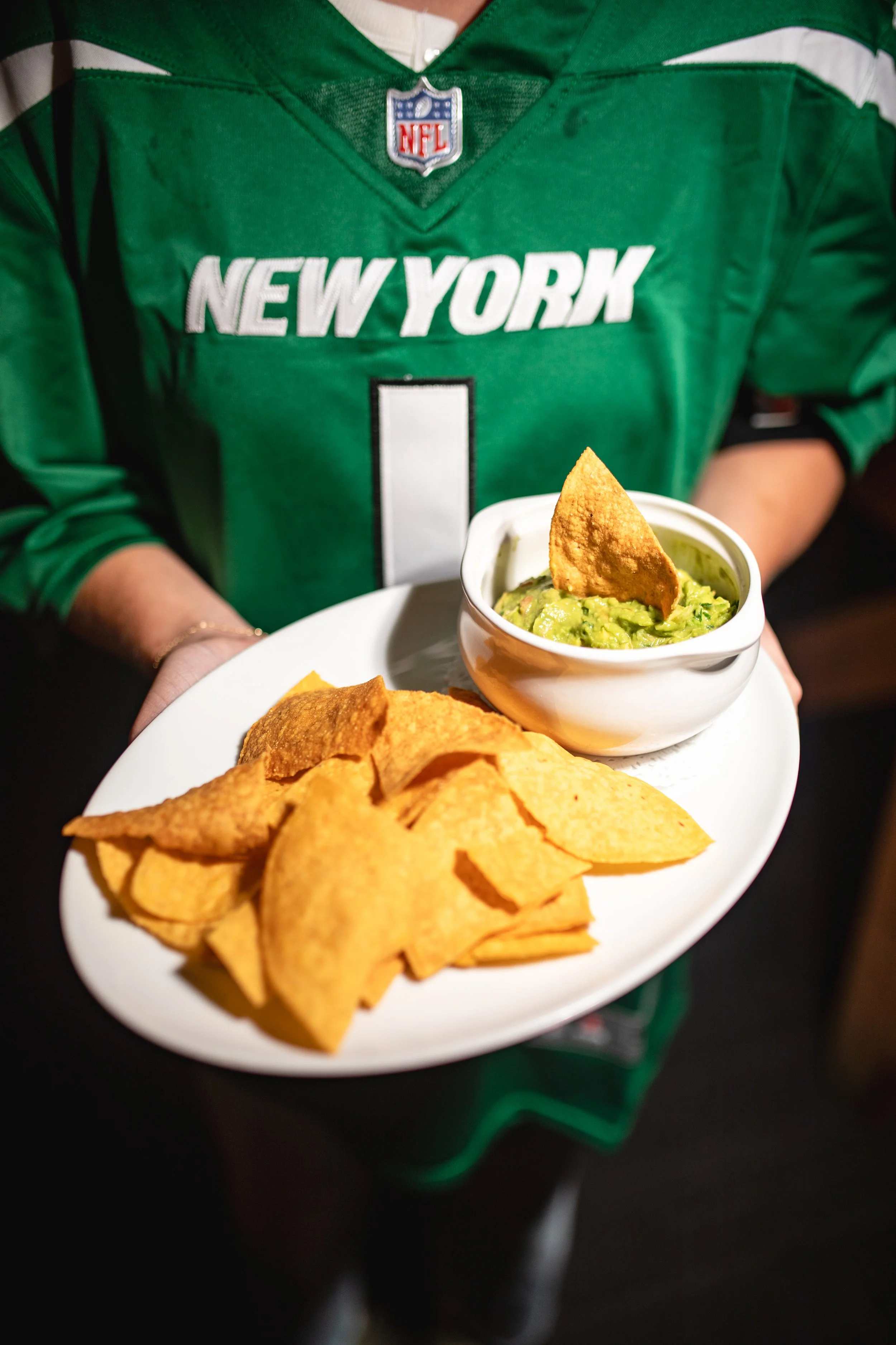 Moore's Tavern & Sports Bar