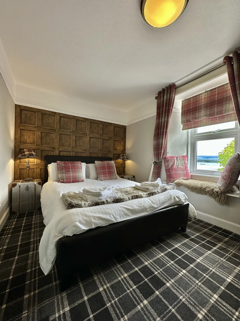 Rooms at The Tobermory Hotel · Sea View & Family Accommodation
