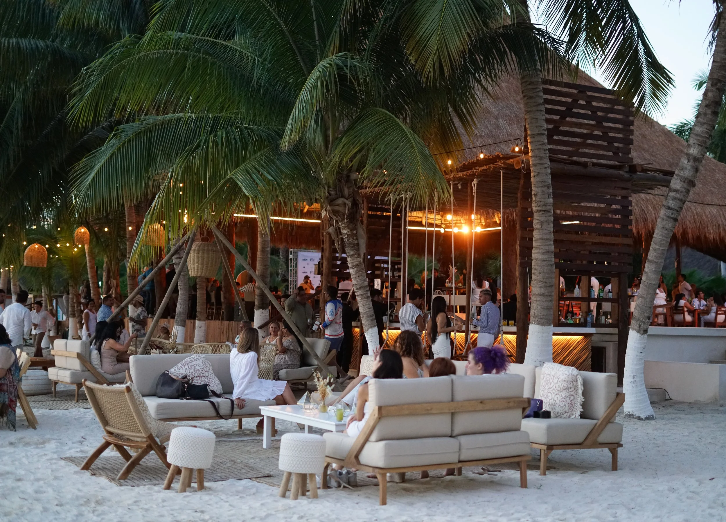 BEACH CLUB — ZAZA Yacht & Beach Club