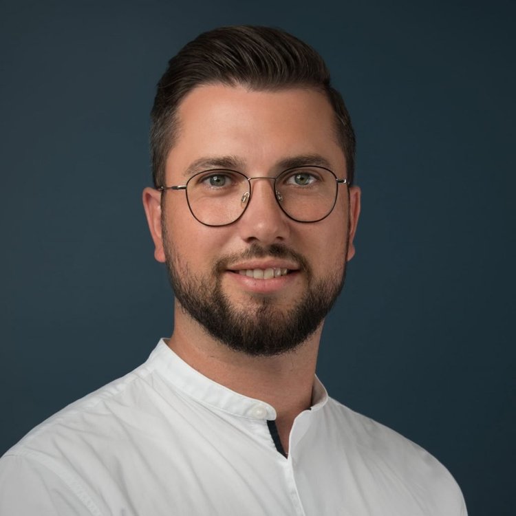 Ansprechpartner — page one GmbH | All around the Document