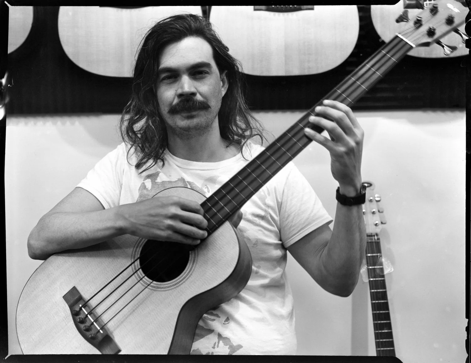 About — Yenson Guitars