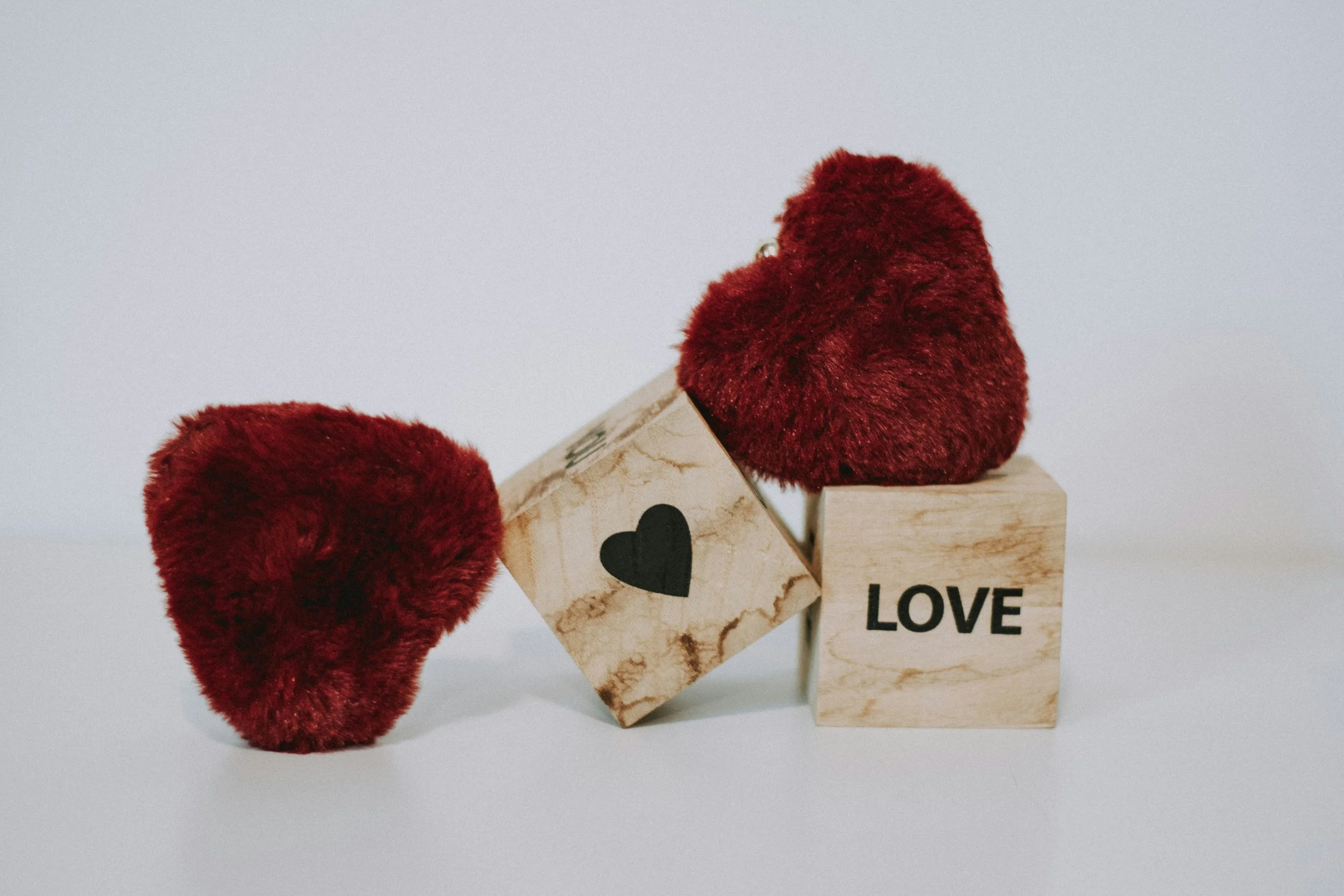 What Is Love Bombing? Signs, Stages, and Red Flags — Changing Cycles ...