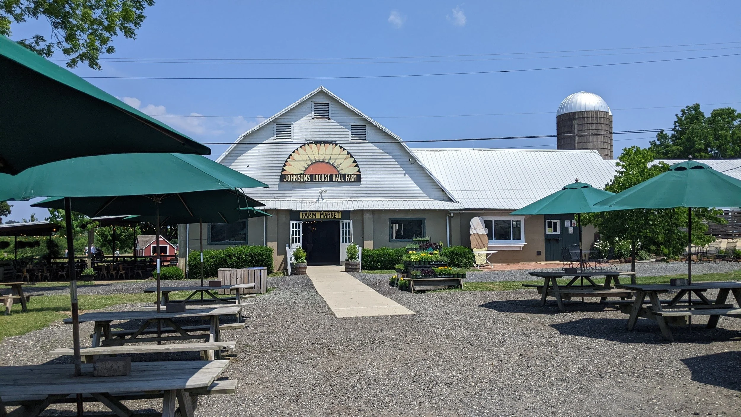 Johnson's Locust Hall Farm Photo Scavenger Hunt — Garden State Globetrotter