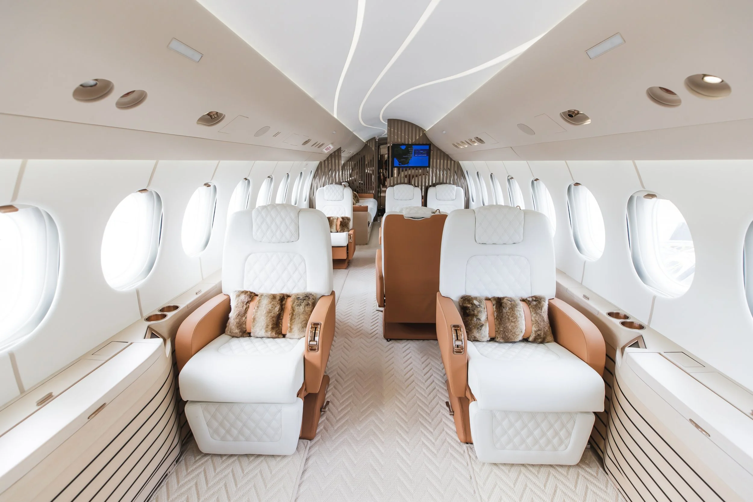 Dassault Falcon 7X x ARRCC | VIP Completions