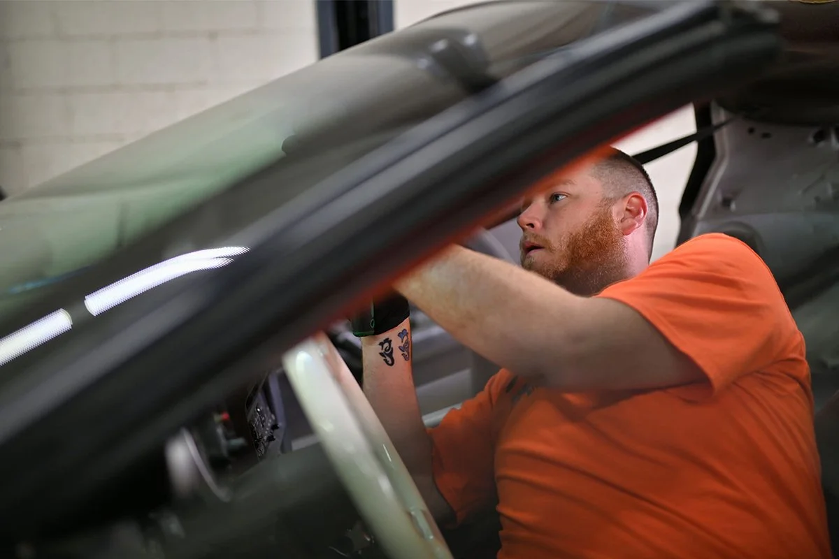 Topeka Auto Glass | Windshield Repair and Replacement