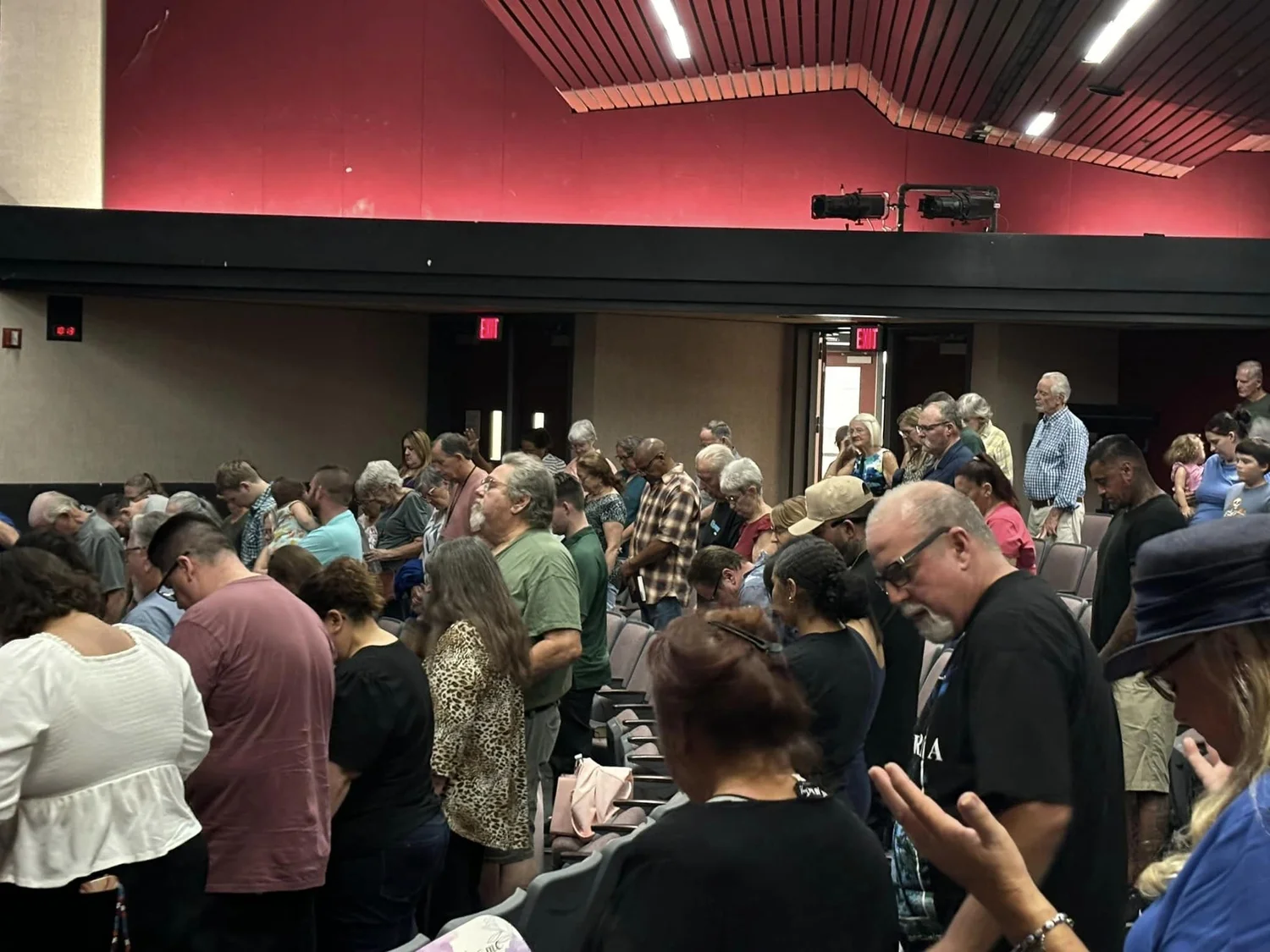 UN.PLUGGED CHURCH