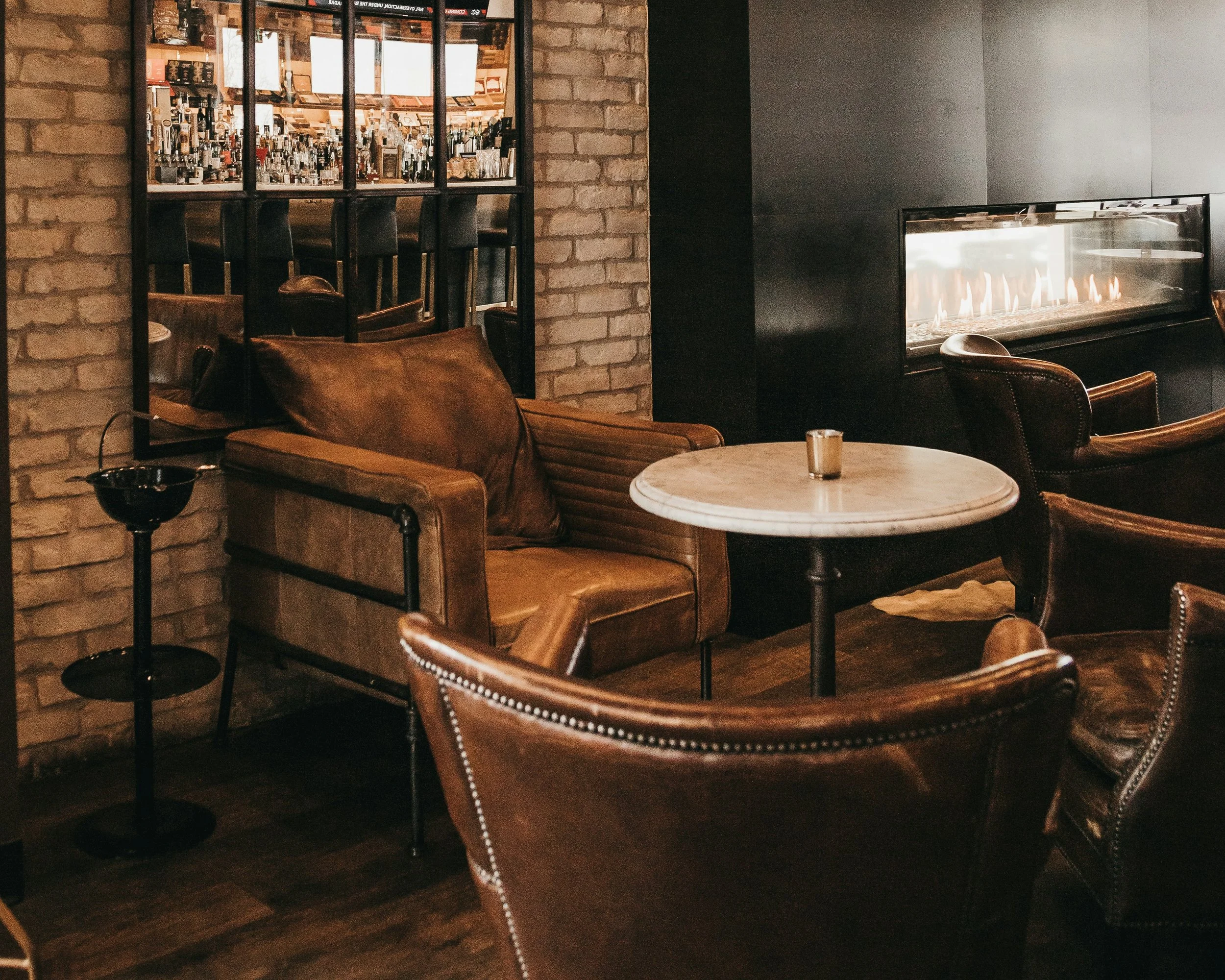 Hyde Social - Bar and Restaurant in Clarendon, Virginia