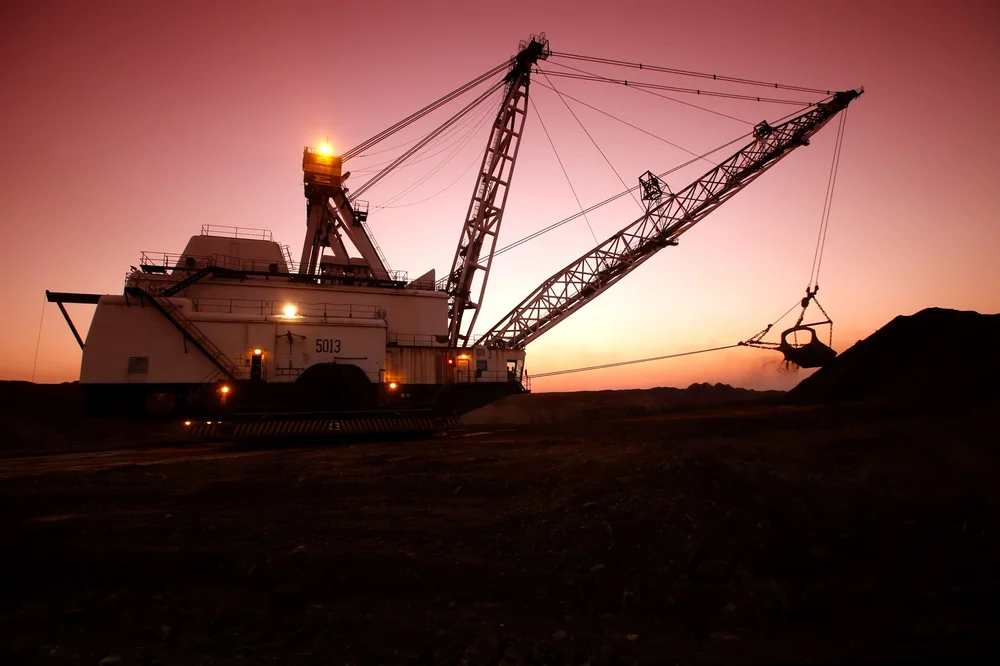 Dalton Dingelstad Photography captures mining photographs, showcasing ...