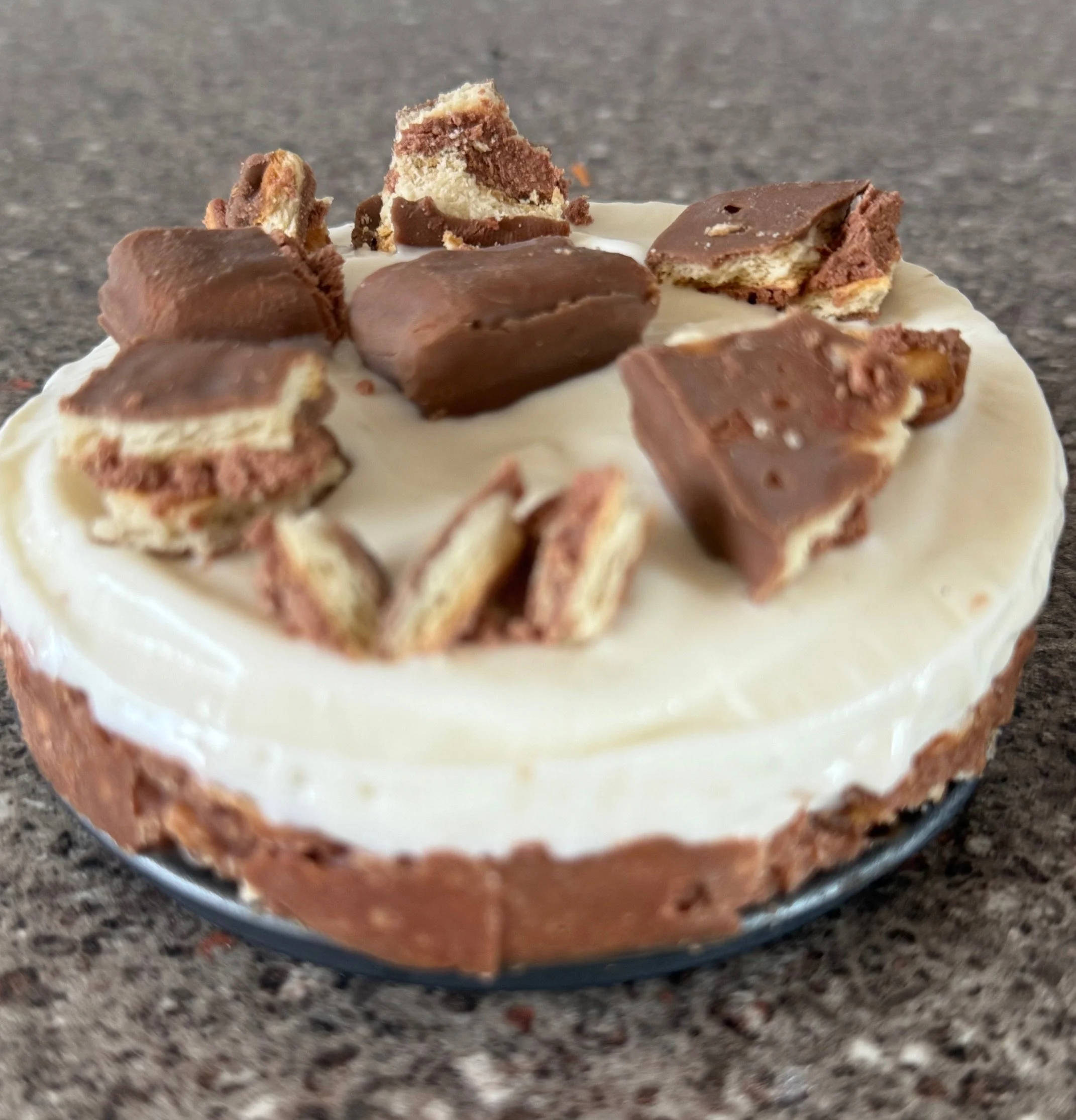 3-Ingredient No-Bake Tim Tam Cheesecake – Quick & Easy Dessert — Pocas ...