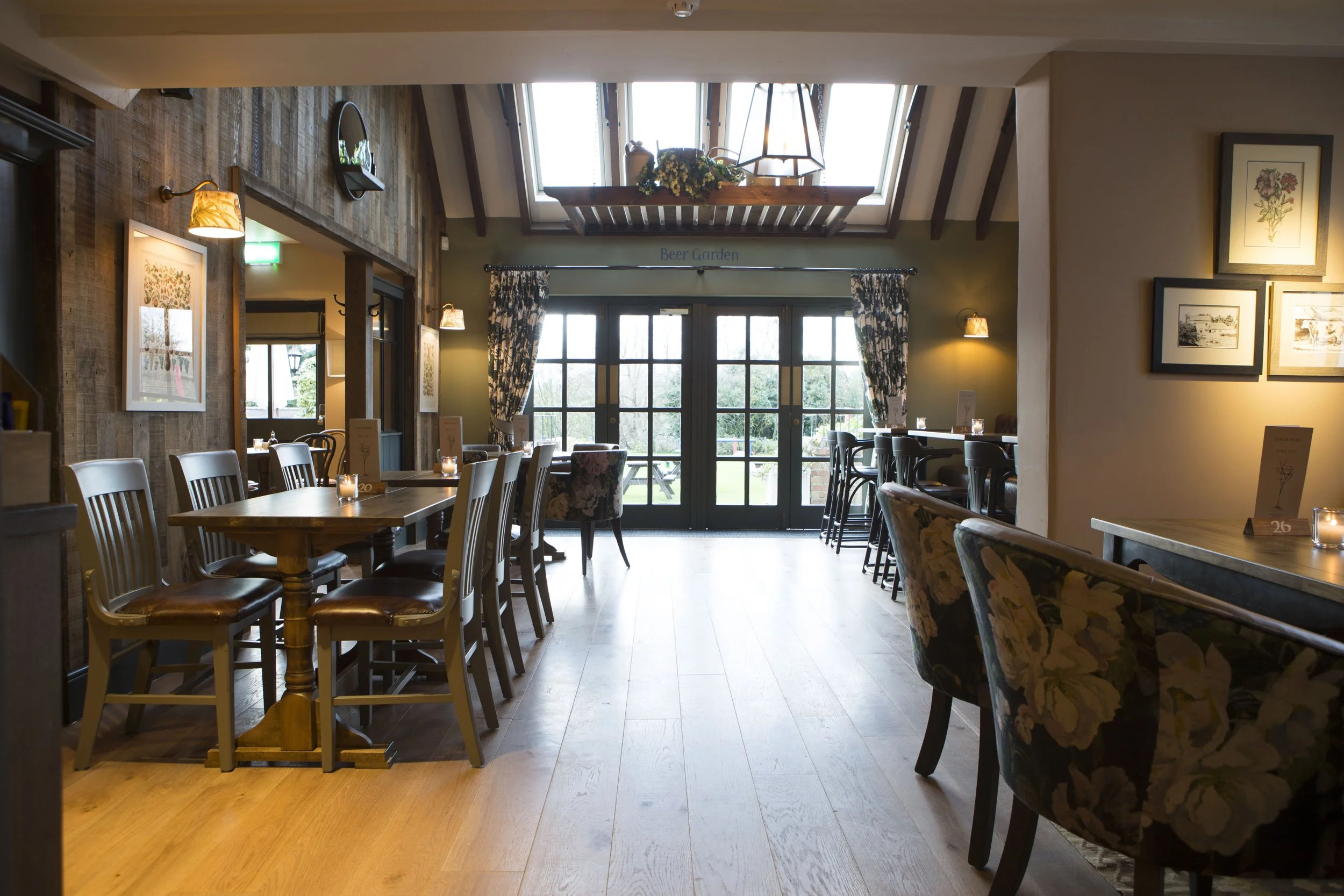 What's On? — Leigh Arms