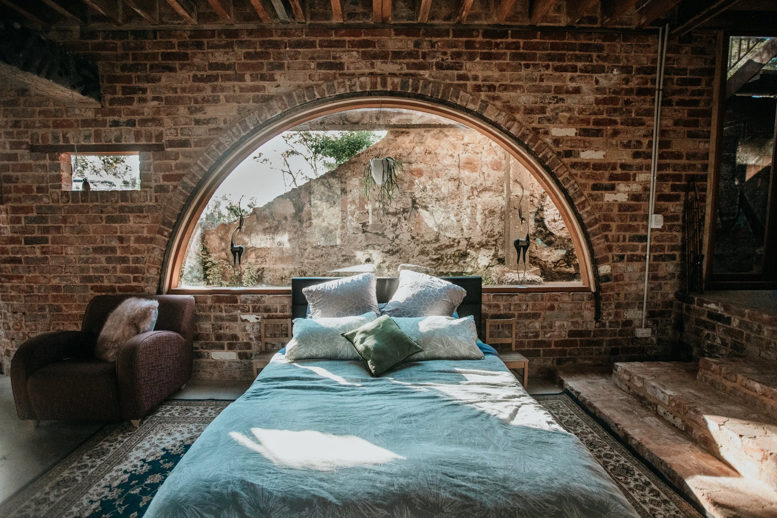 BOLLO - bricks, reclaimed wood and recycled building materials for ...