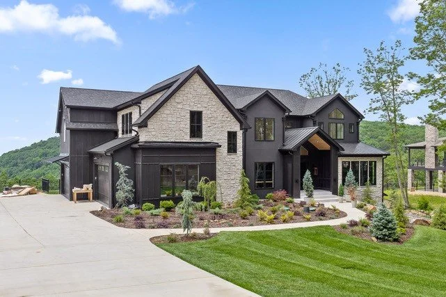 Available Homes — Flipper Bend | Luxury Mountain Living