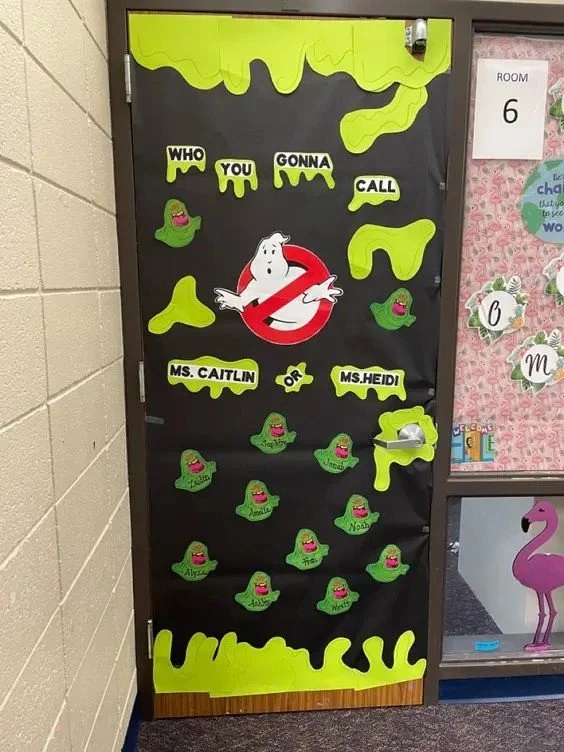 25+ Halloween Classroom Door Decorations That Wow Students (Easy DIY ...