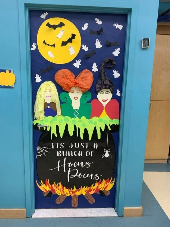 25+ Halloween Classroom Door Decorations That Wow Students (Easy DIY ...