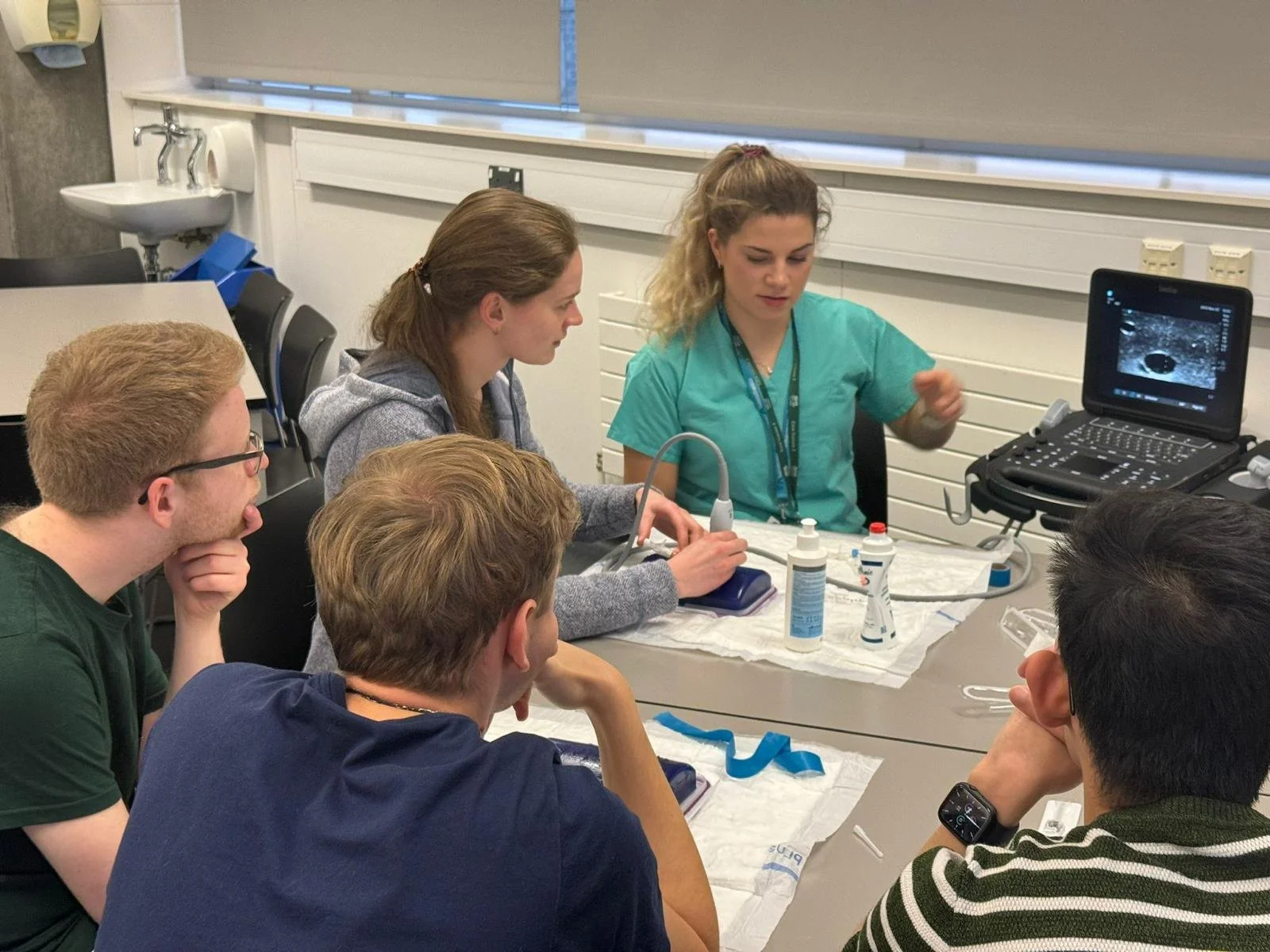 Ultrasound Guided Vascular Access Course — Aberdeen Anaesthesia