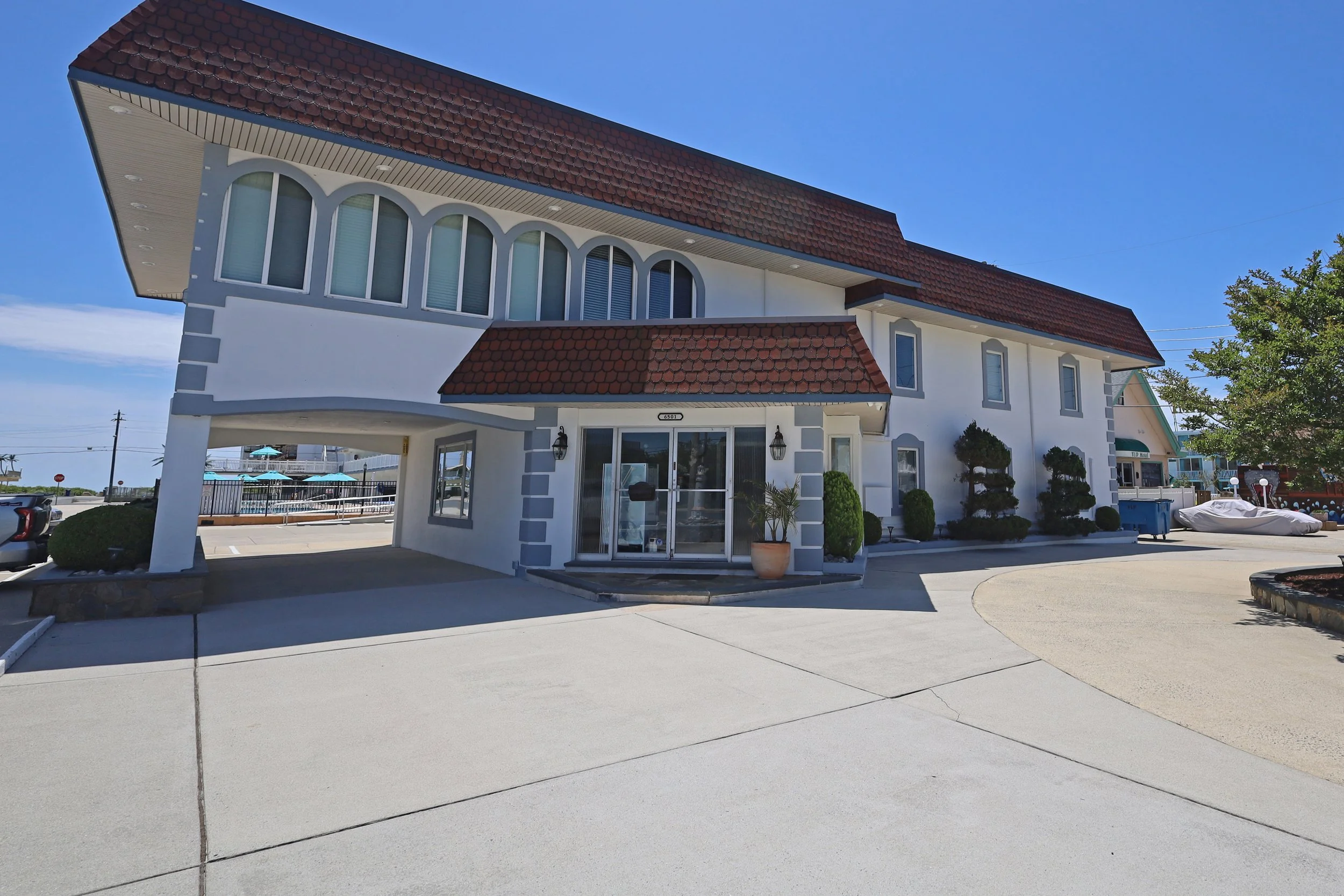 Compass Motel