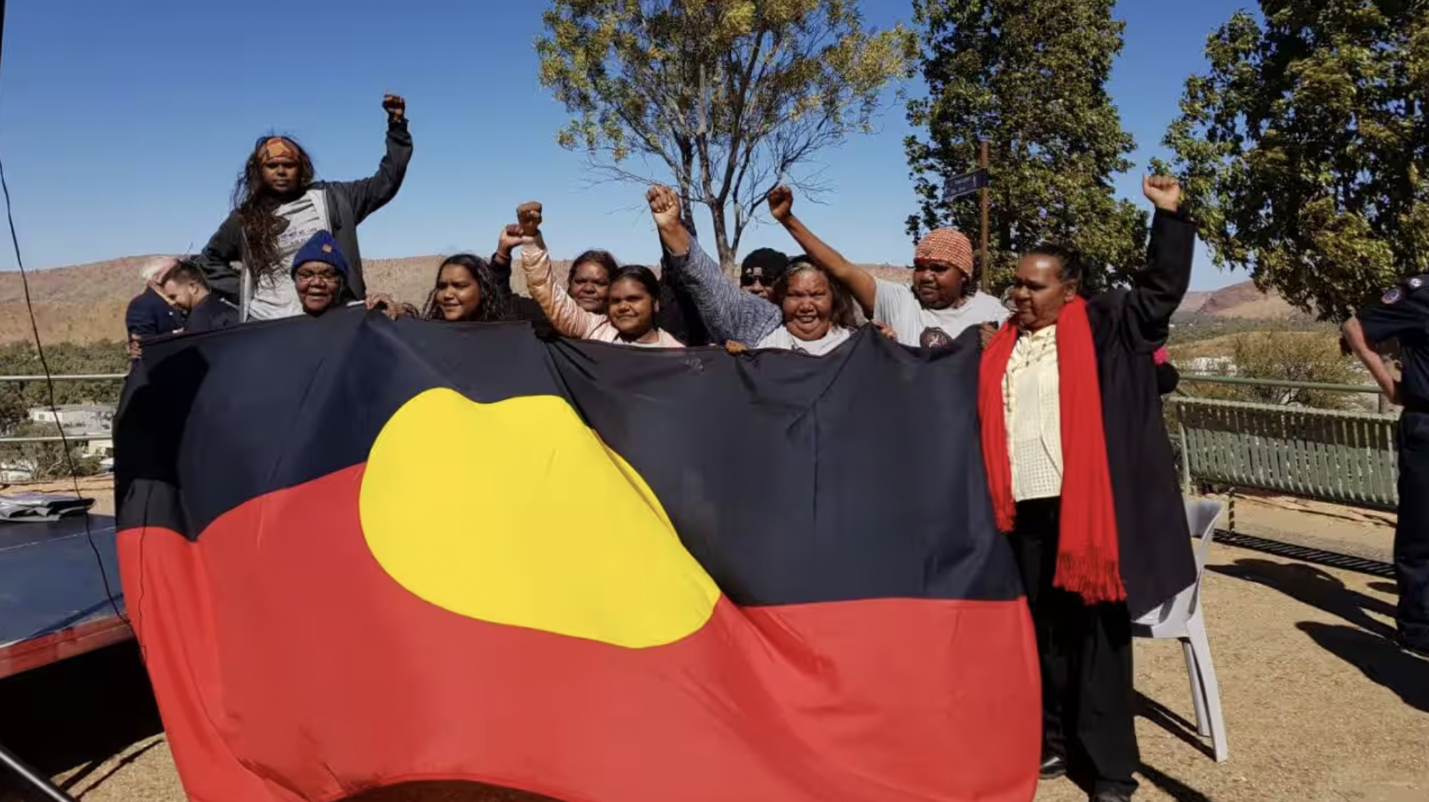 Drapeau aborigène australien : histoire, signification et impact culturel