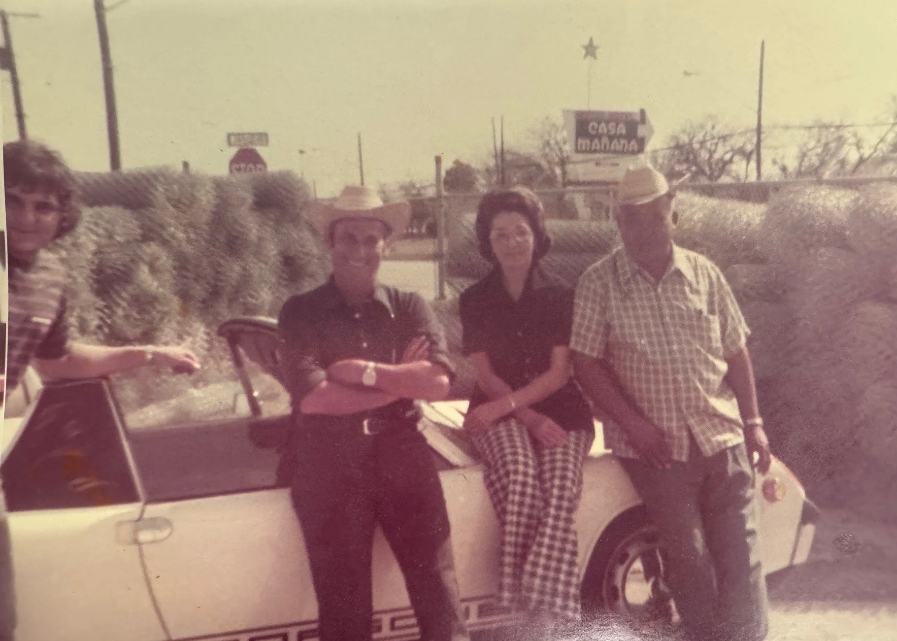 About — de la Garza Fence & Supply Co.