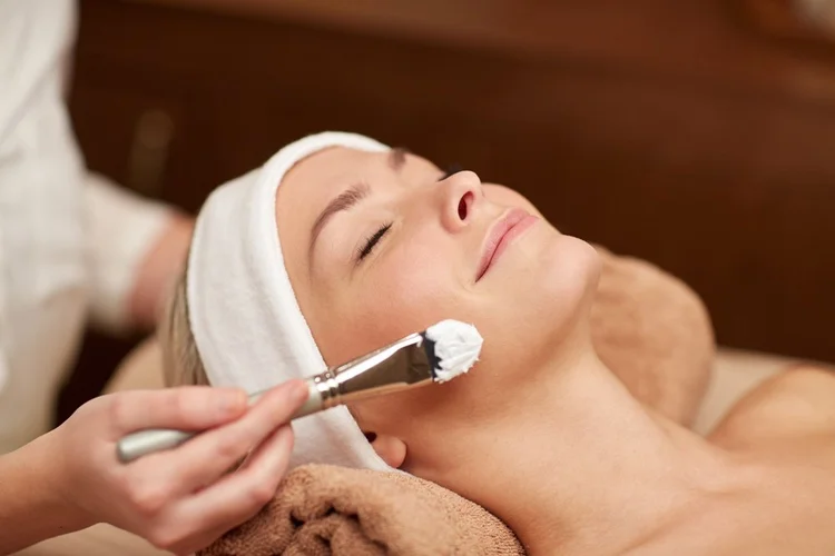 Glow Up Studio Custom Facial 101: Everything you need to know — Glow Up ...