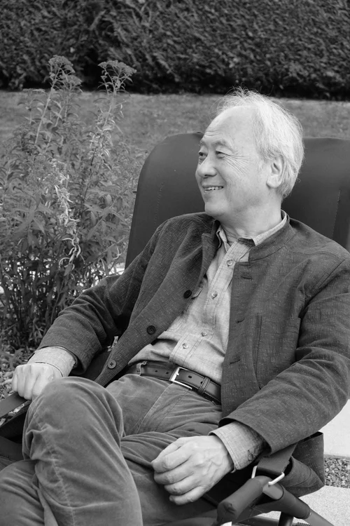 À propos — Akira Mizubayashi