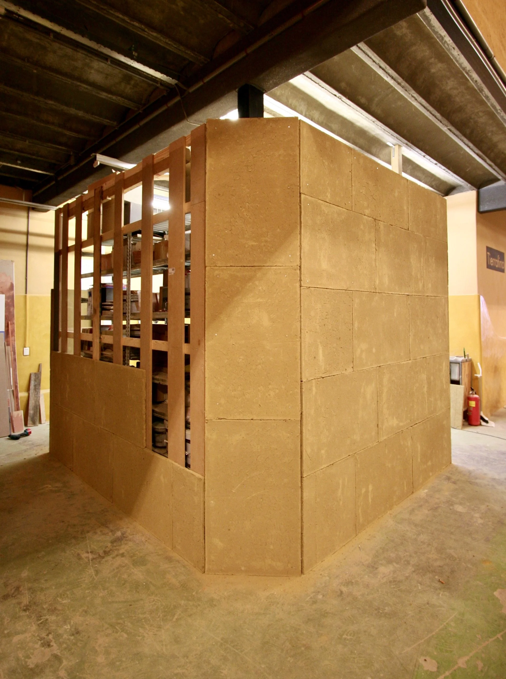 Coatings & Hardeners for Clay Paints and Plasters — Tierrafino