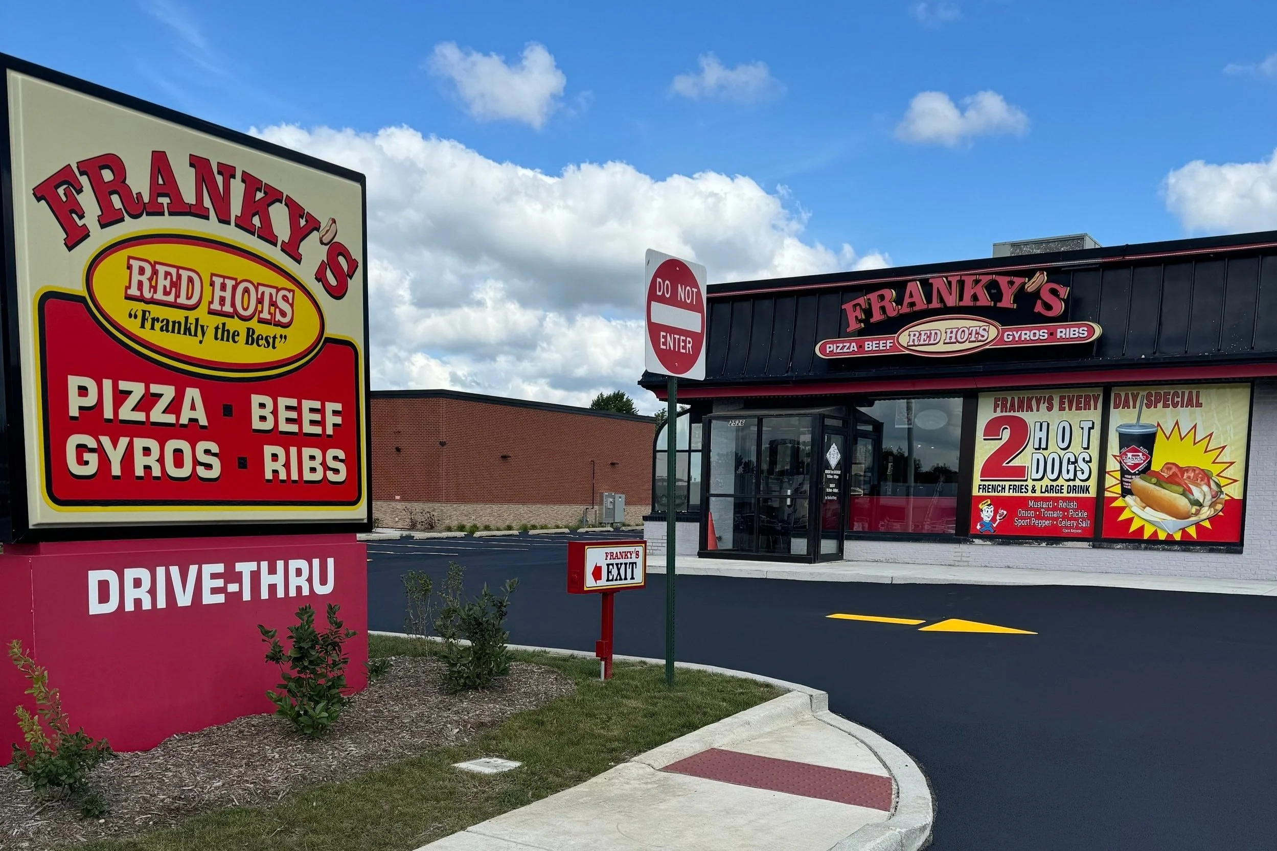 St. Charles, IL Menu — Franky's Redhots