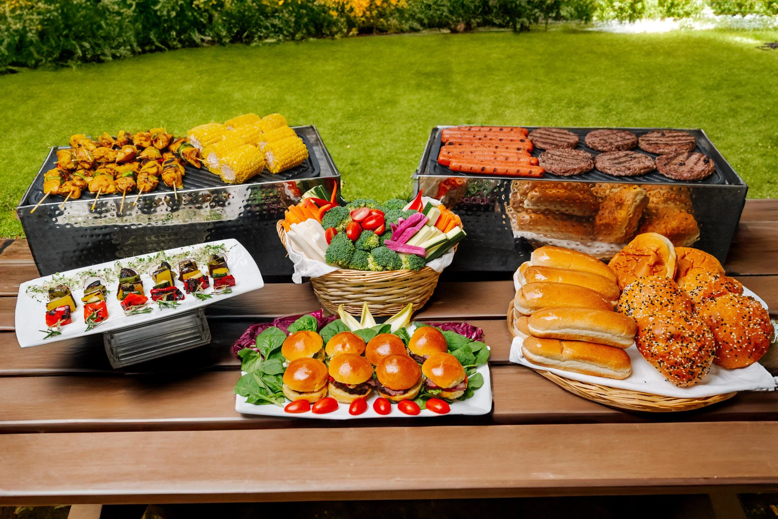 Indoor Outdoor Buffets — Paul Evans Catering