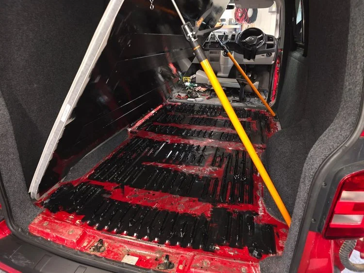 campervan-mobiframe-floor-installation-in-worcestershire-grizzly