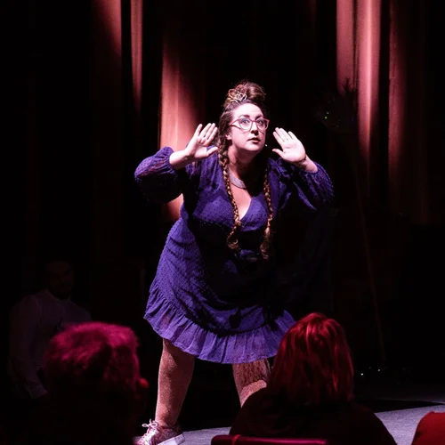 Tinderella & the eight unique uses of Tinder — Theatre On Toast