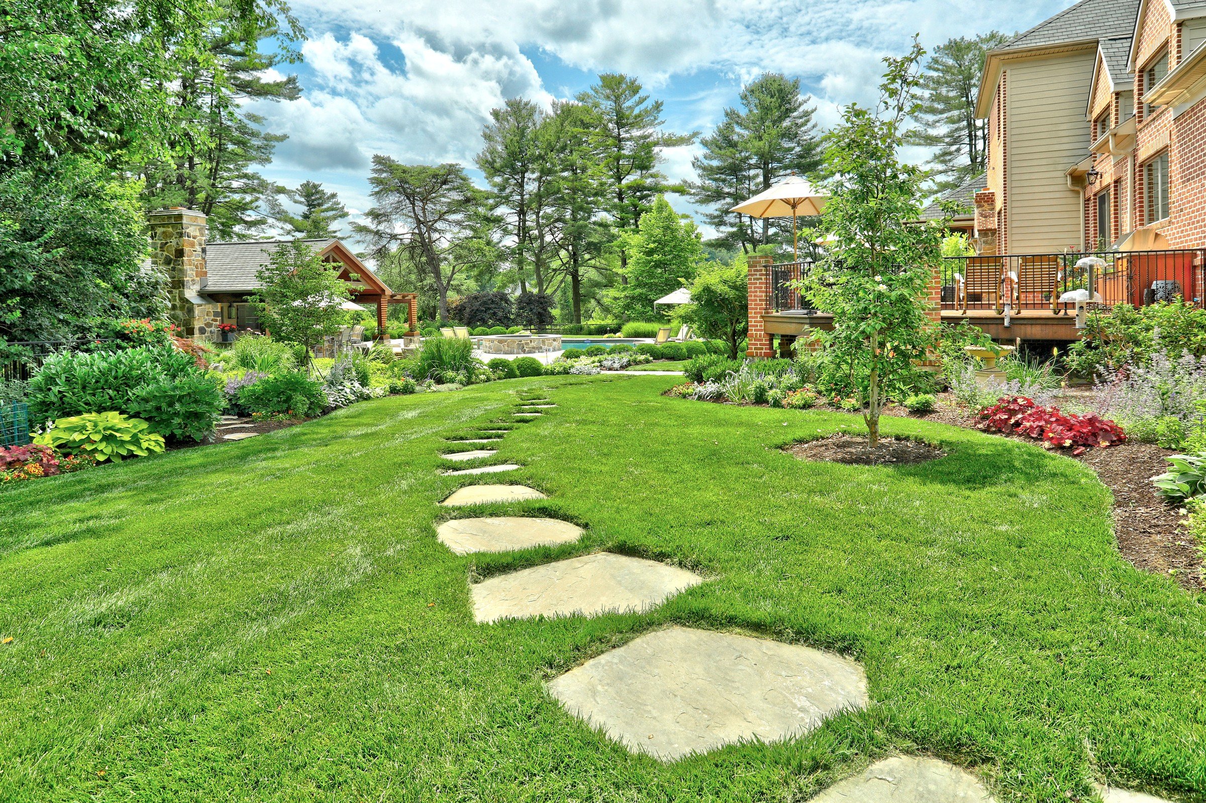 Precision Lawn Fertilization in Dallastown, PA: Techniques for Enhanced ...