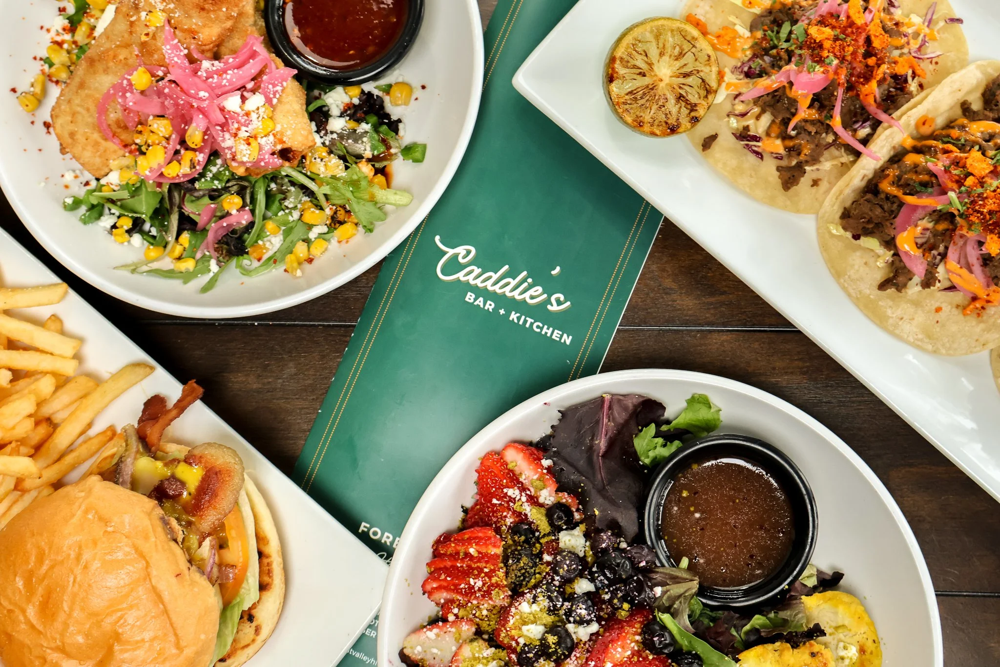 Caddie's | Delicious Dining Awaits