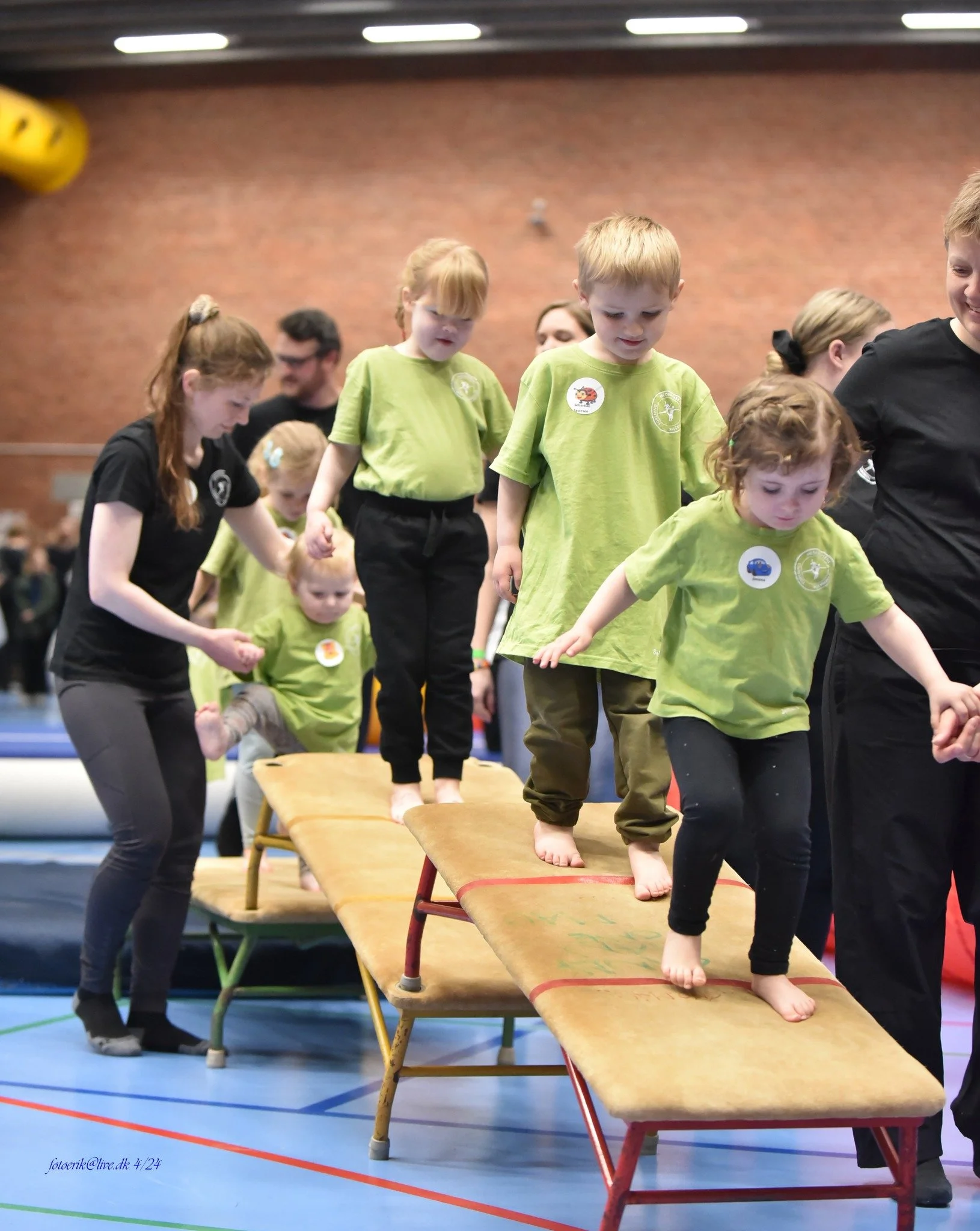 HGF Mig og min voksne 3 – 4 år — Hedehusene Gymnastik Forening