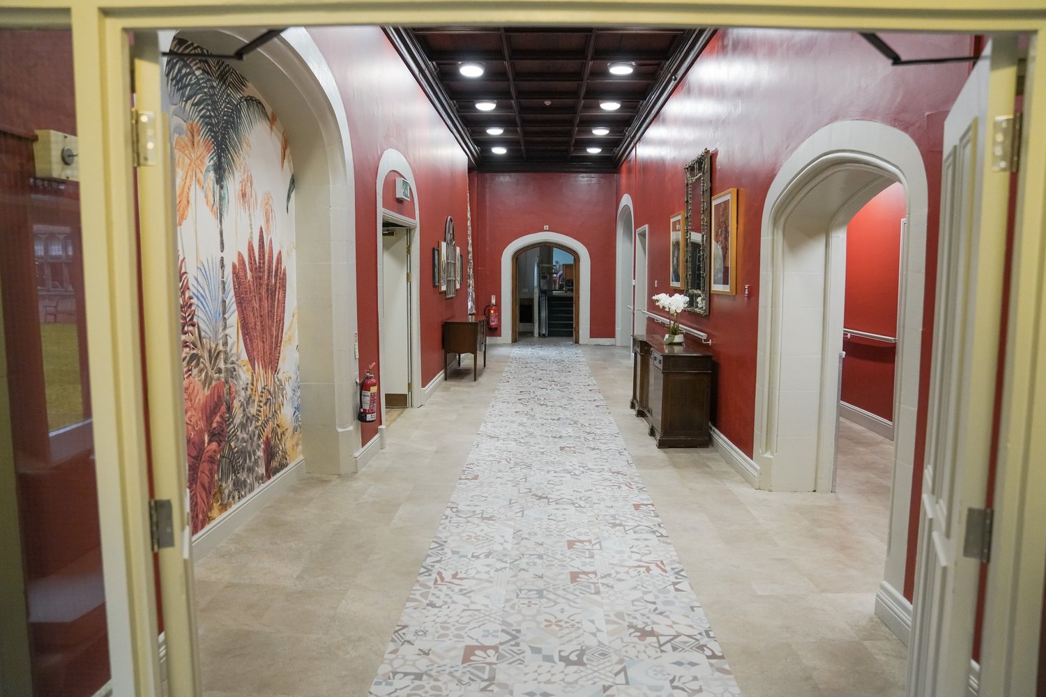 Gallery 3 — St Thomas Priory