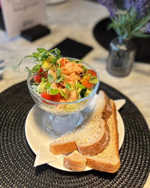Go Fish Seafood Bar & Grill | Restaurant in Buxton, Derbyshire