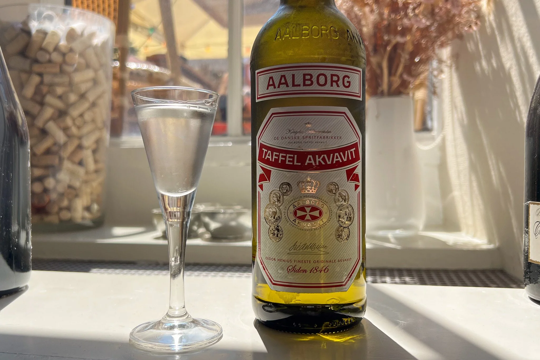 What Is Snaps? A Beginner’s Guide to Danish Akvavit & Food Pairings — NYHAVN 41