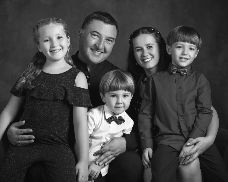 [re]focus Portrait Studio