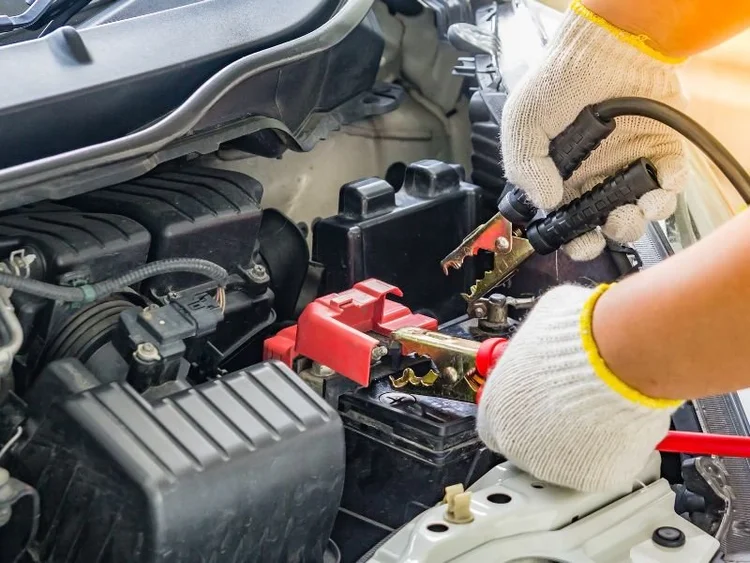Battery Boost Service Pickering, Ontario | Sparky X