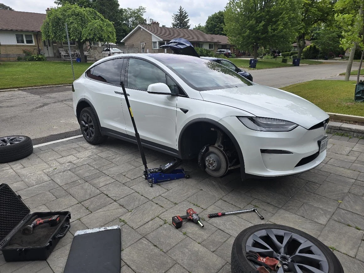 Tesla Tire Change Toronto, Ontario | Sparky X